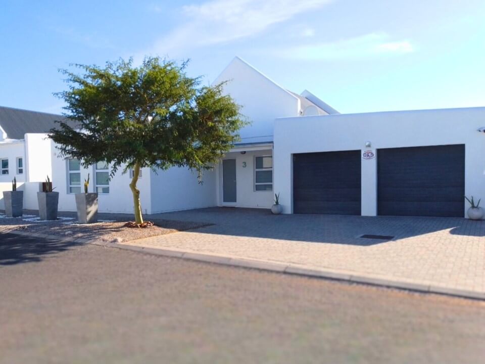 Bouchie’s – Juan Boucher | Dwarskersbos Accommodation